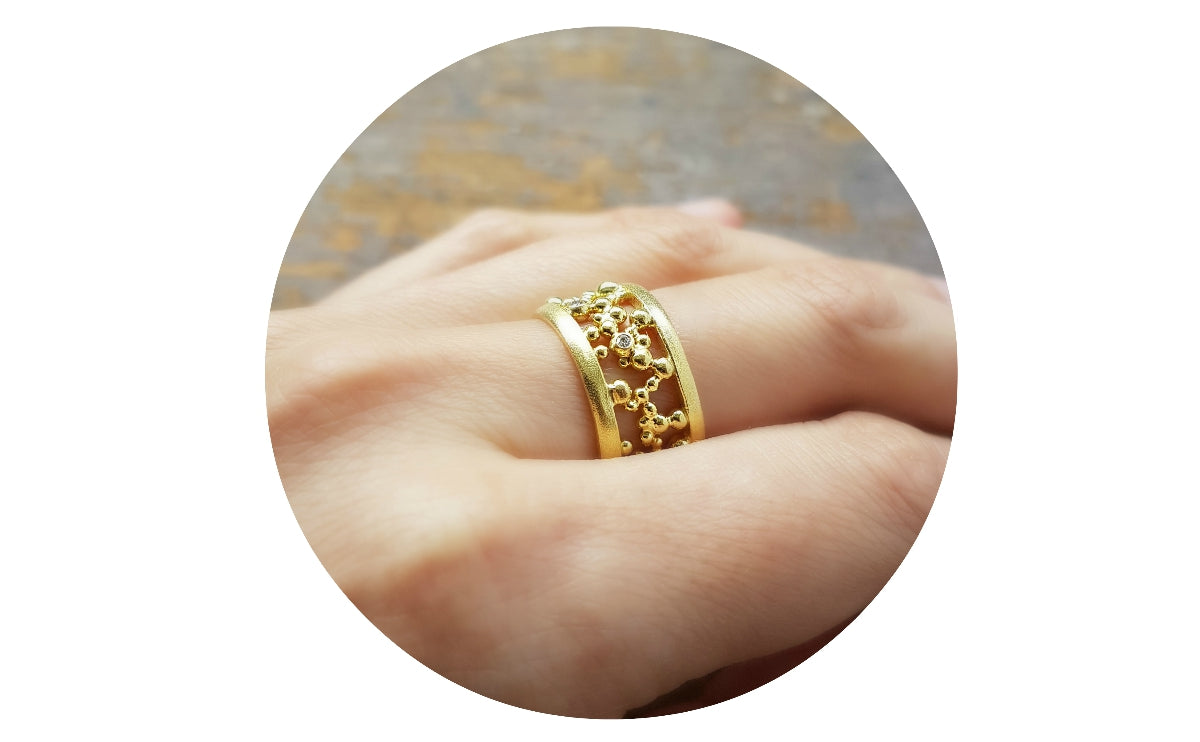 Floating Ring – Hannah Bedford