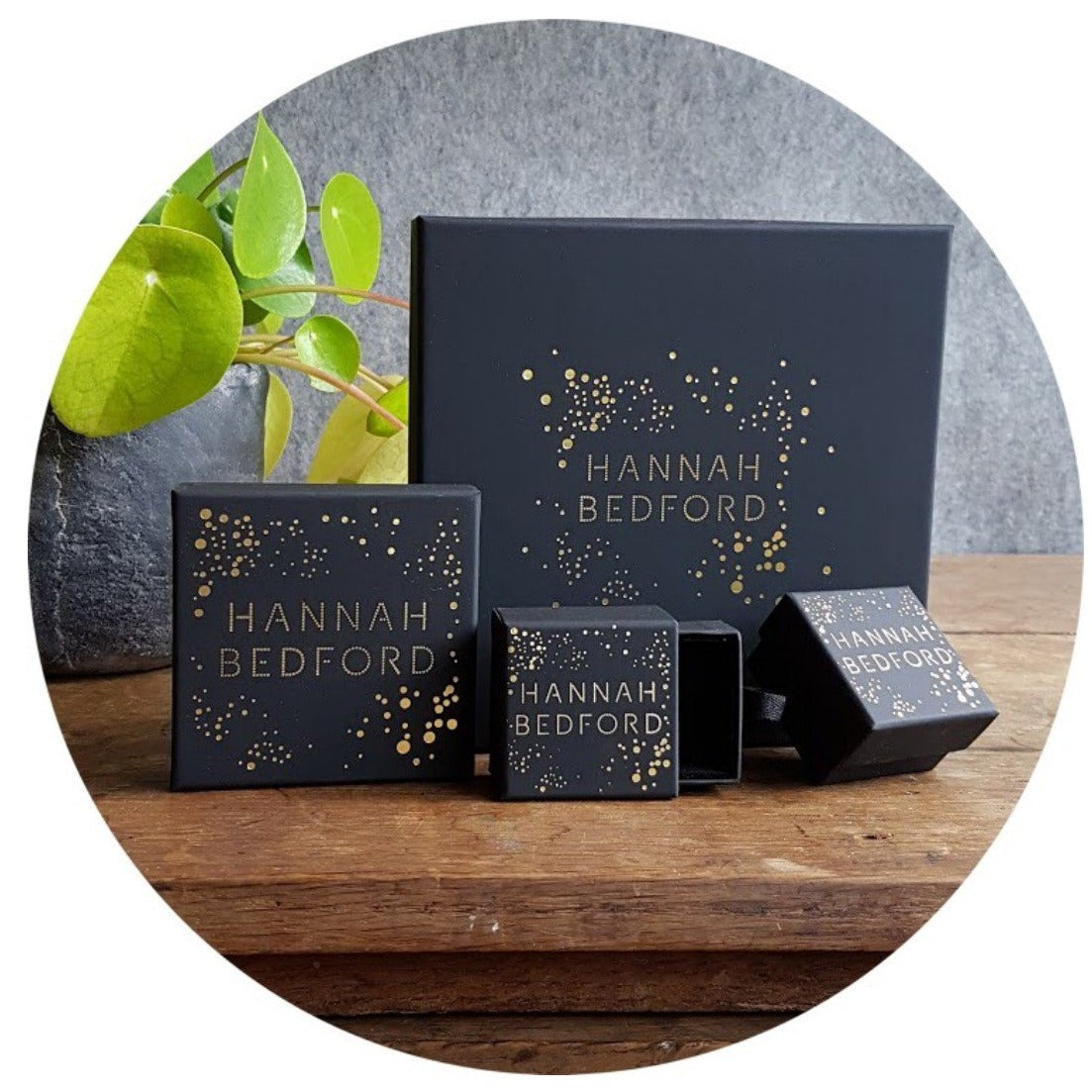 Spindrift Diamond Band – Hannah Bedford