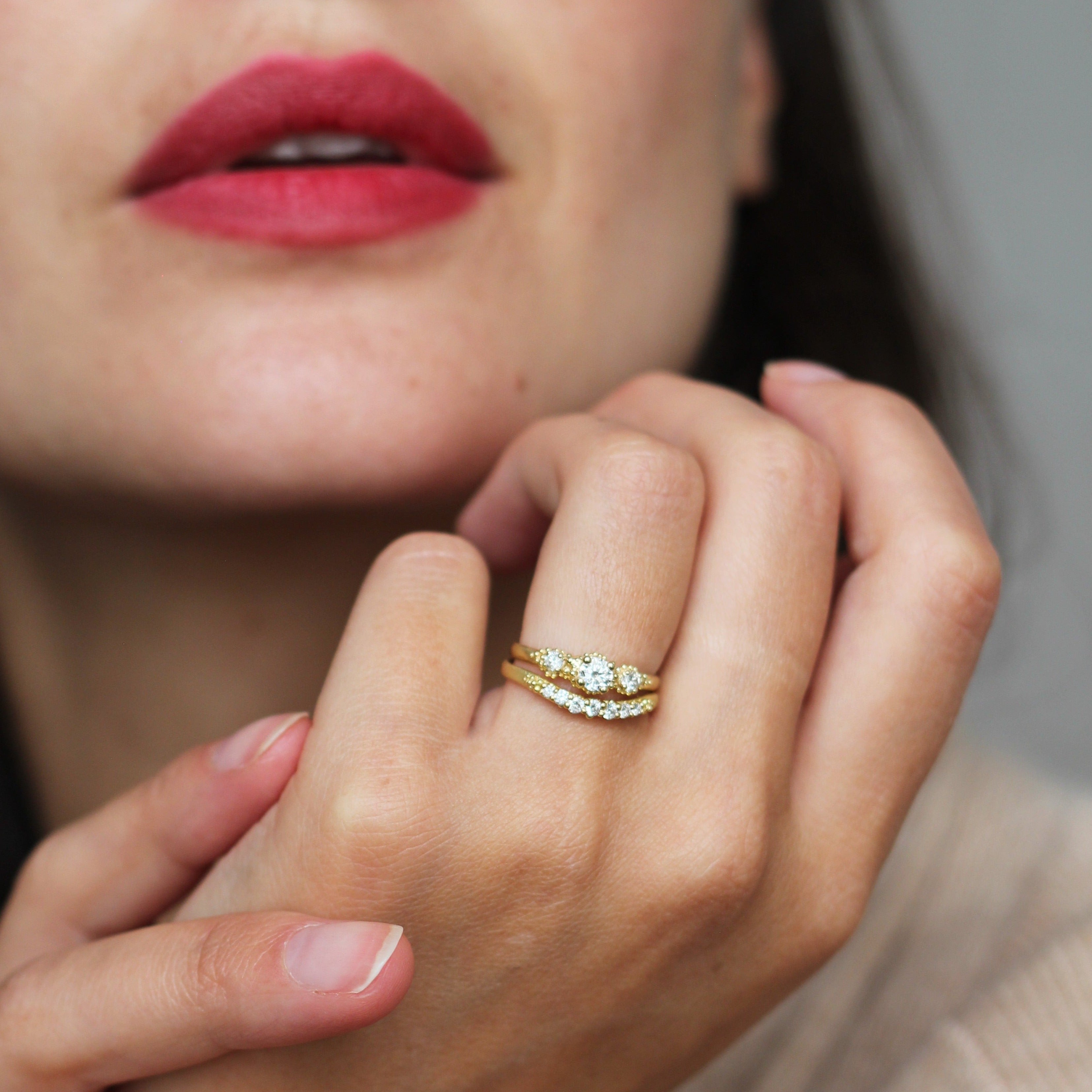 Diamond Contour Ring - 7 diamonds – Hannah Bedford